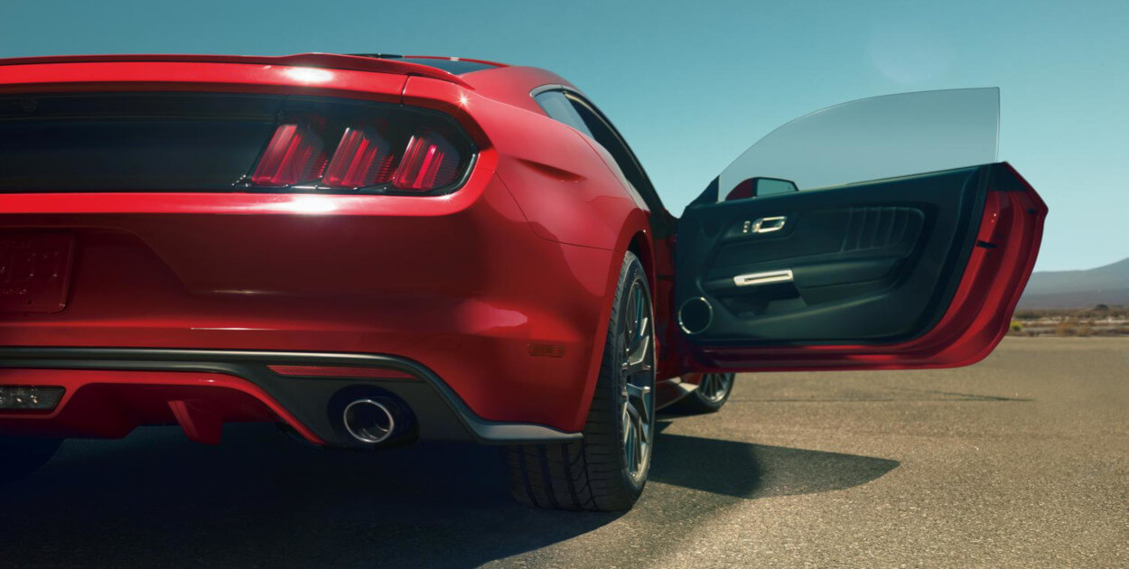 Mustang GT Premium: el Ford muscle más poderoso — AutoMundial